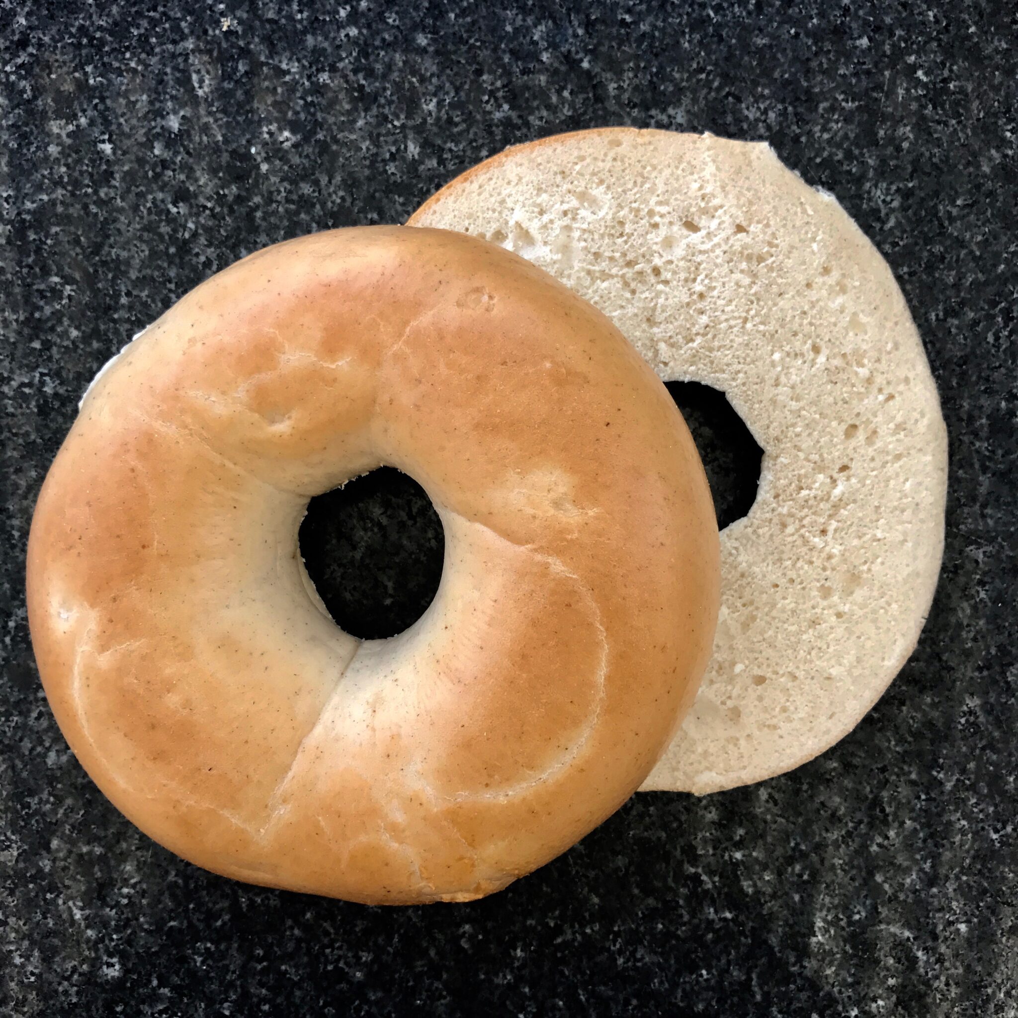 Plain Bagel, Pre-Sliced T&S (129726) - LBP Bakeries