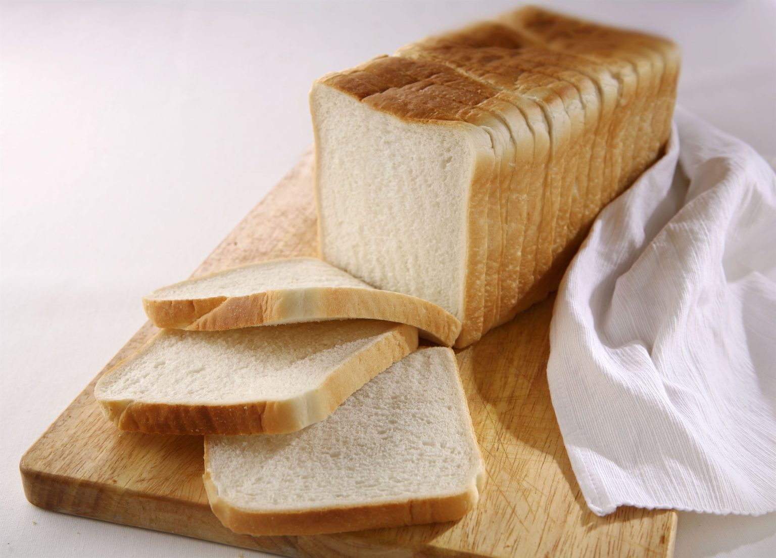 Jacksons White Square Sliced Bread, (16 + 2) (JACK142) - LBP Bakeries