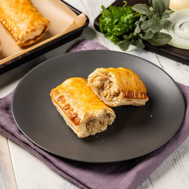 Proper Cornish 6" Sausage Rolls (PC82036) - LBP Bakeries